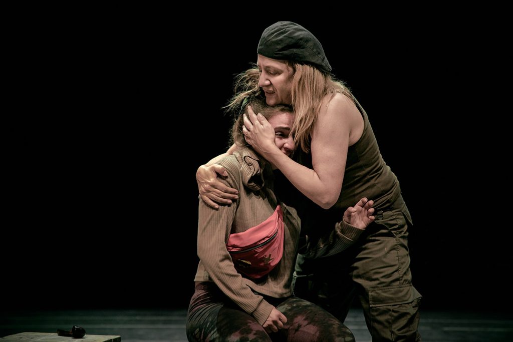 Madre Coraje y sus hijos - Revista Godot