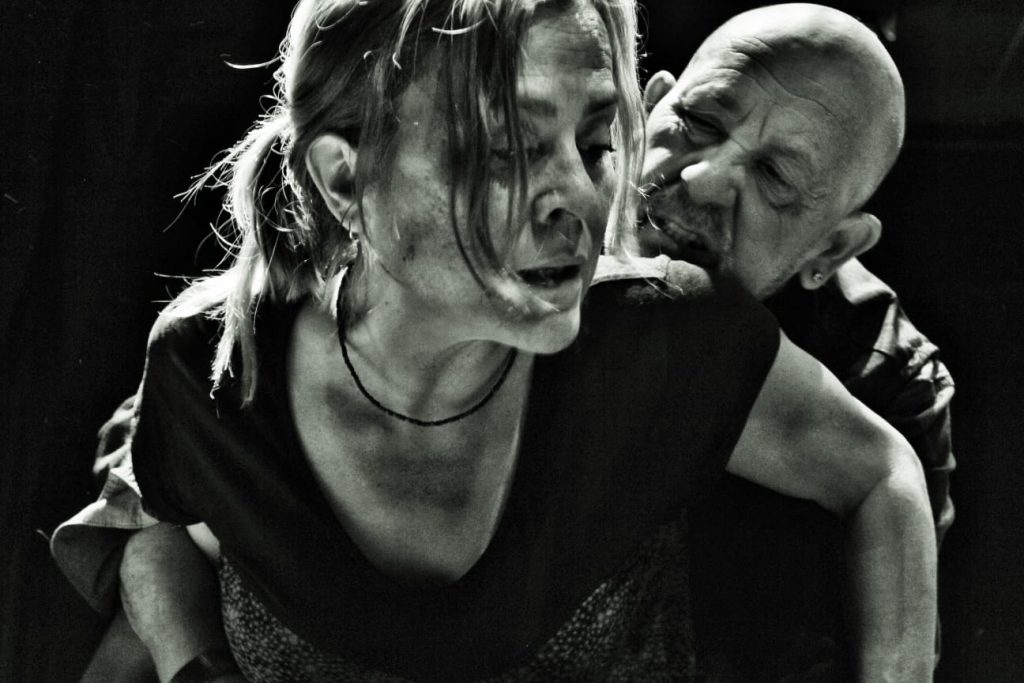 Vania | Revista Godot